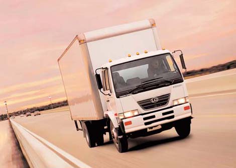 UD TRUCKS:UD2000